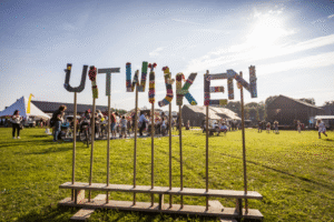 Uitwijken in Brugge bestaat 15 jaar en gaat een hele septembermaand op ...